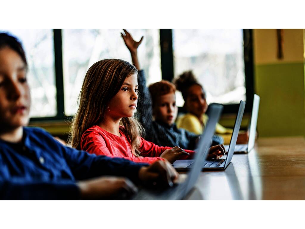 ‘Iedereen scherp houden voor frisse scholen’